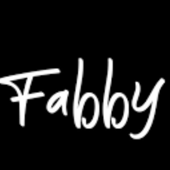 Mary's Closet (@fabby_finds) | Poshmark